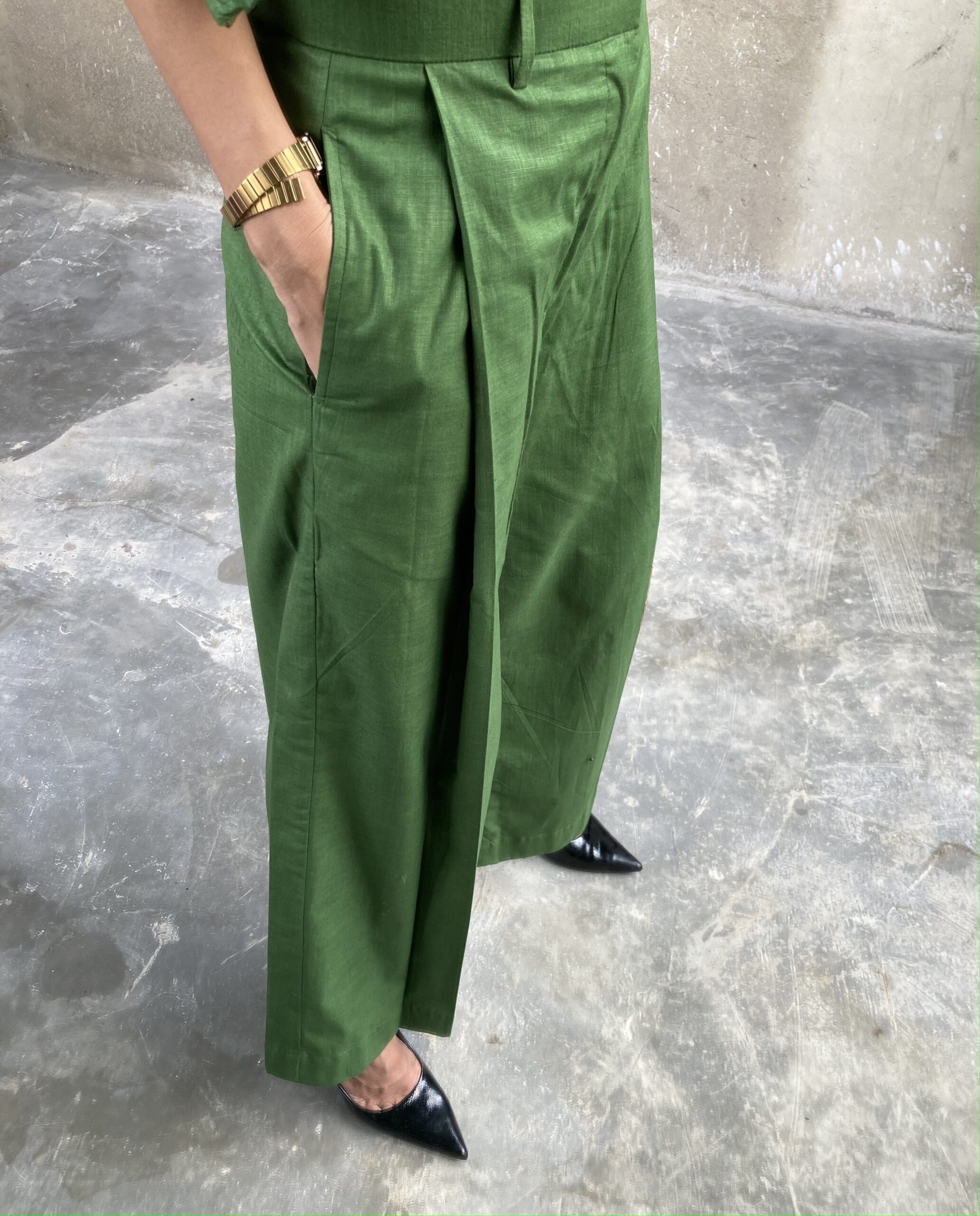 Olive Linen Boxy Pants - THE ROK