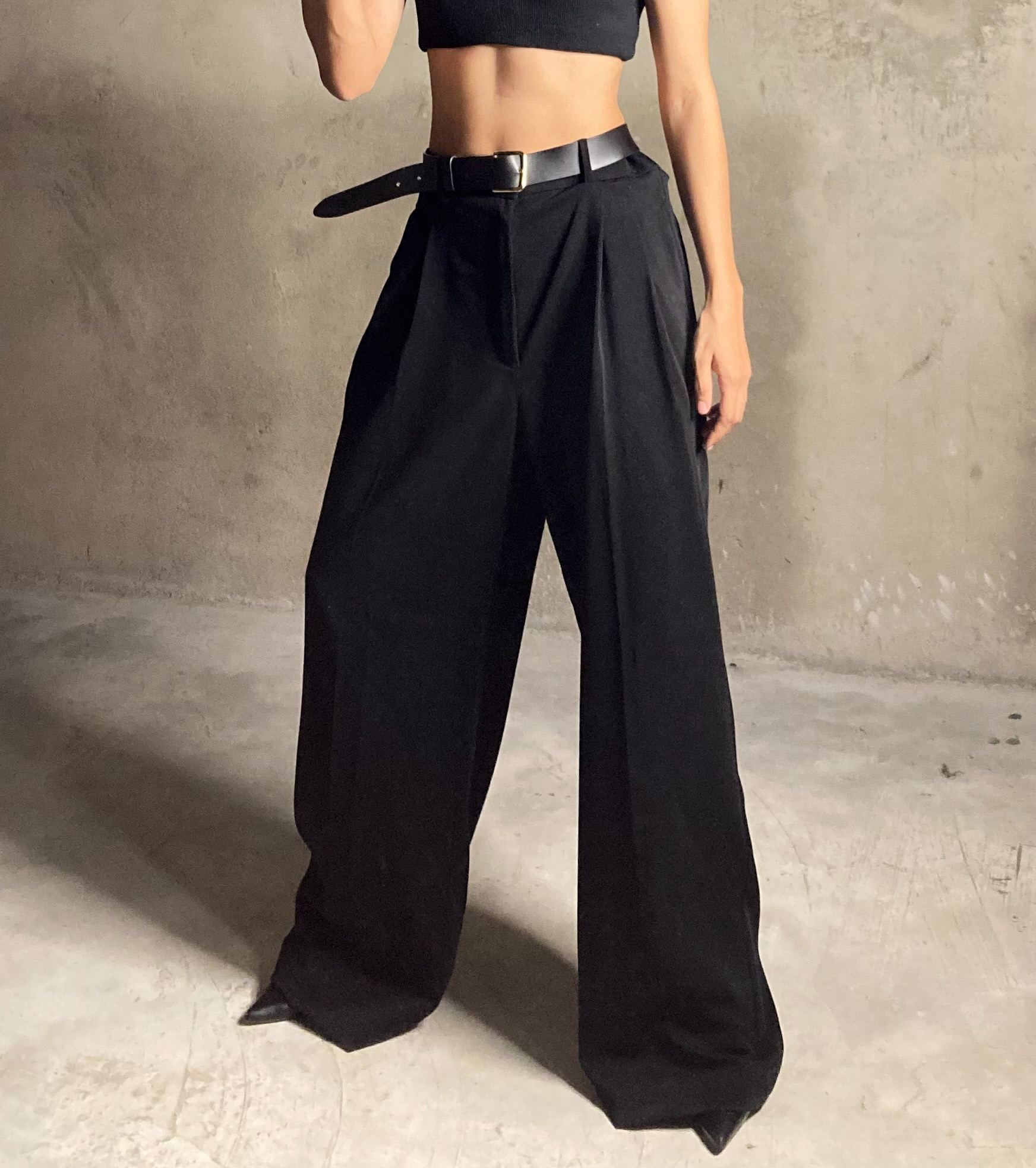 Intense Black Oversized Pants - THE ROK