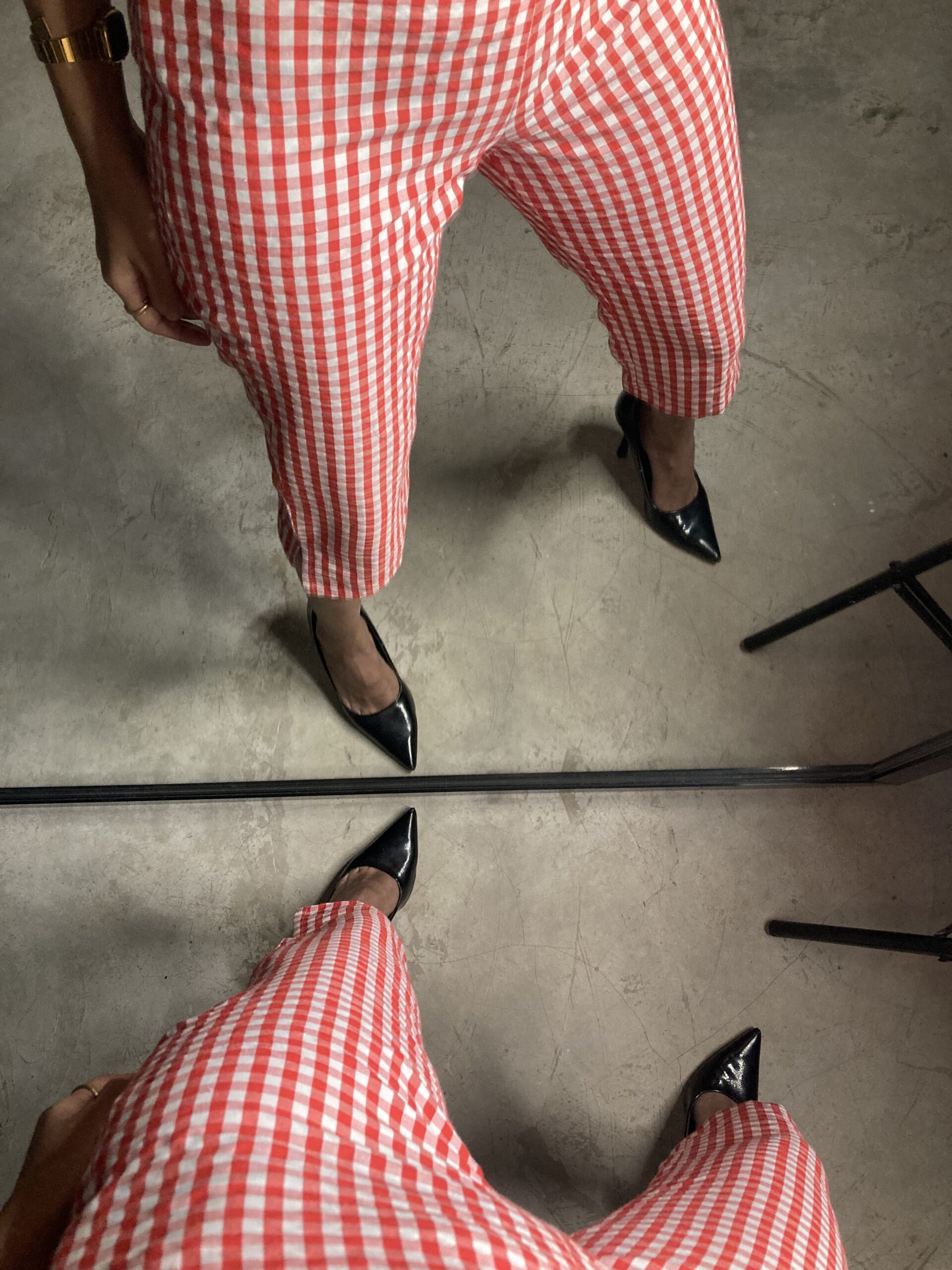 Red Ghingham Capri - THE ROK